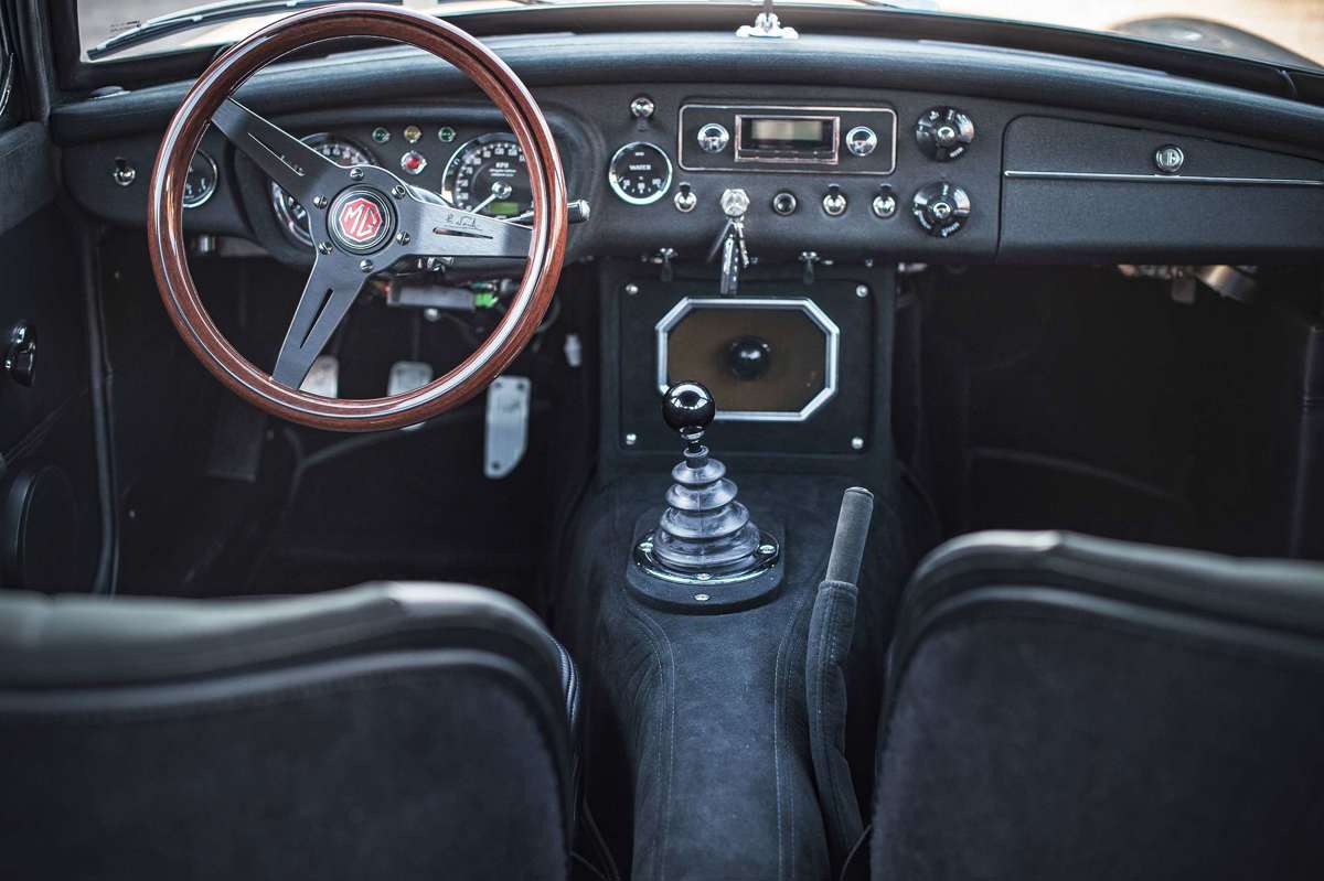 The six best reborn classic cars (List) | GRR