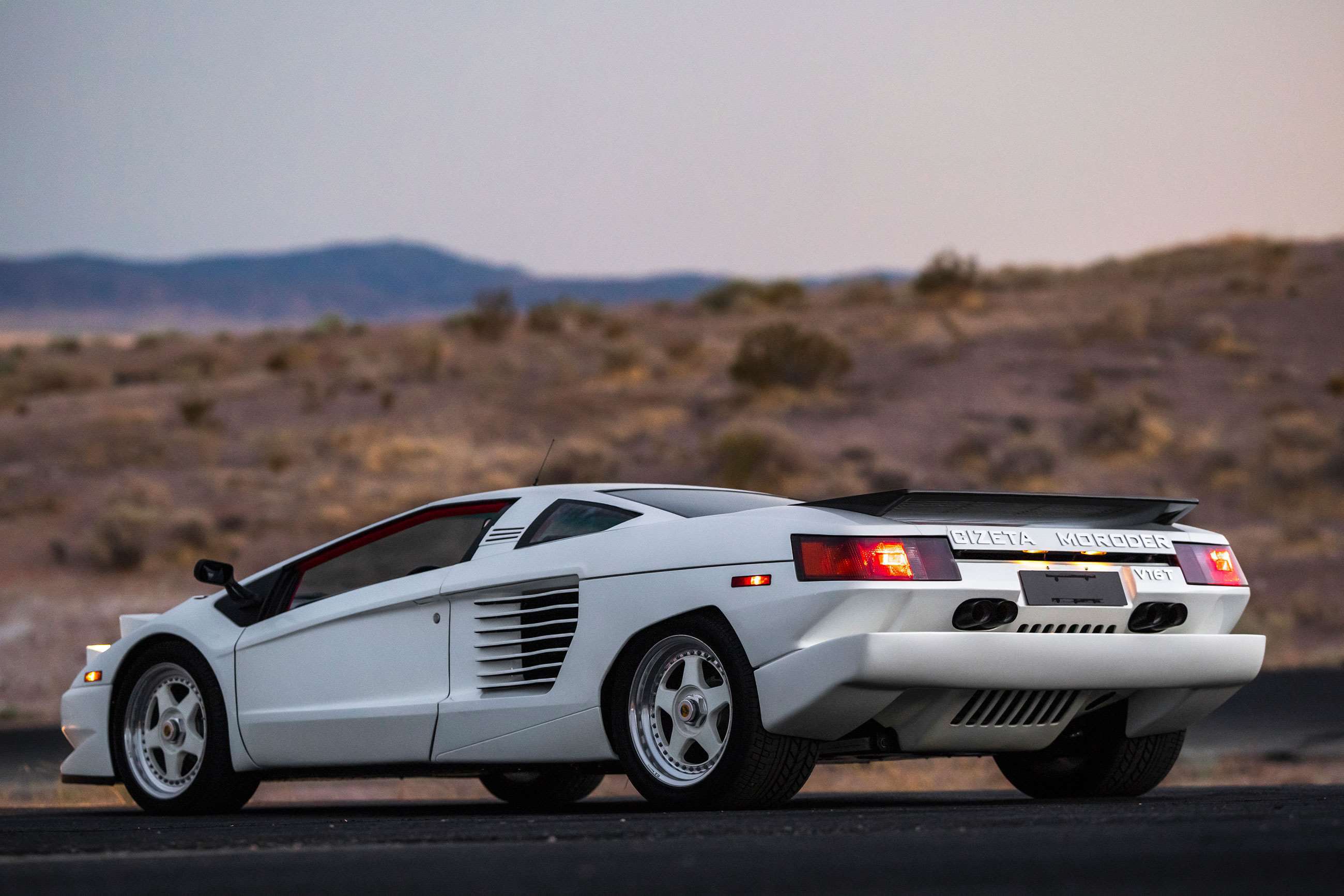 The Cizeta-Moroder V16T is a '90s legend | GRR