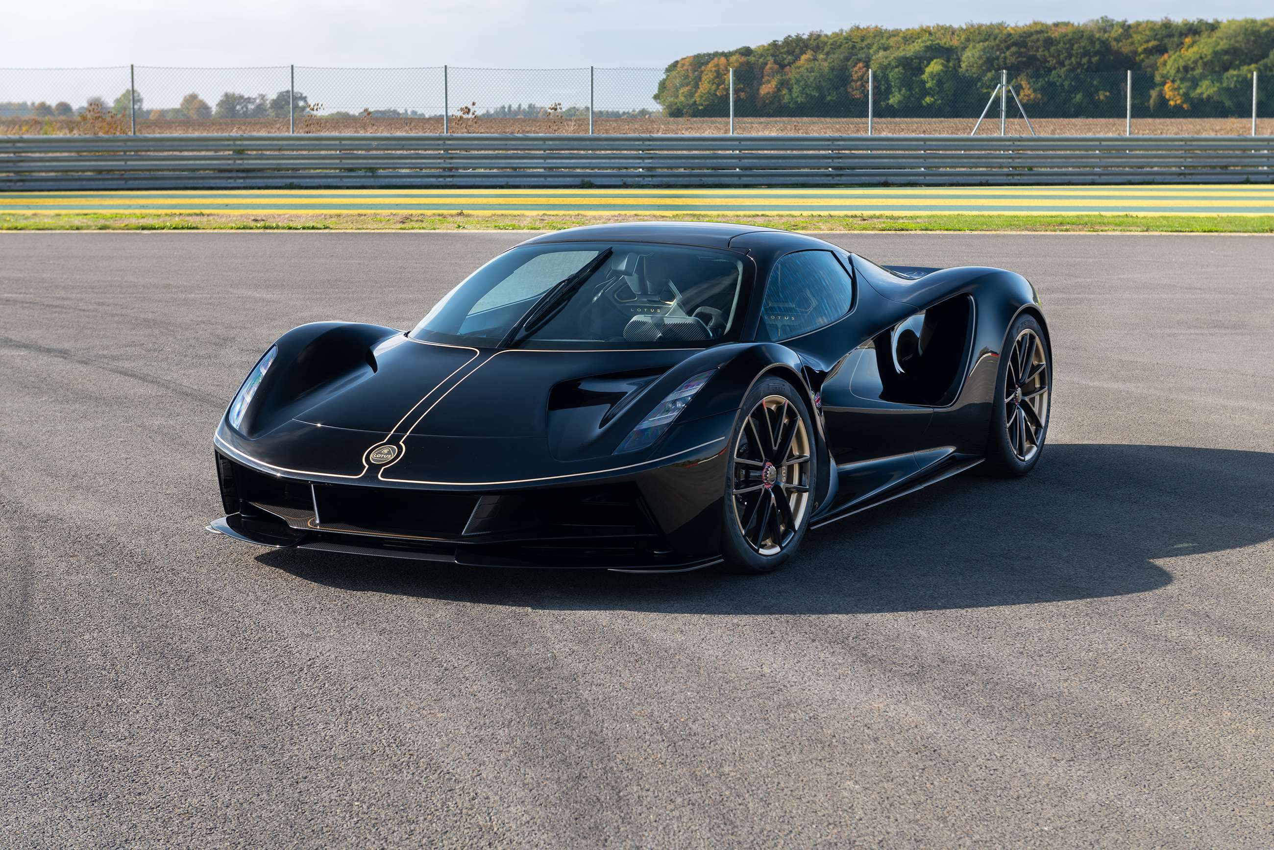 Lotus reveals JPS-liveried Evija Fittipaldi | GRR