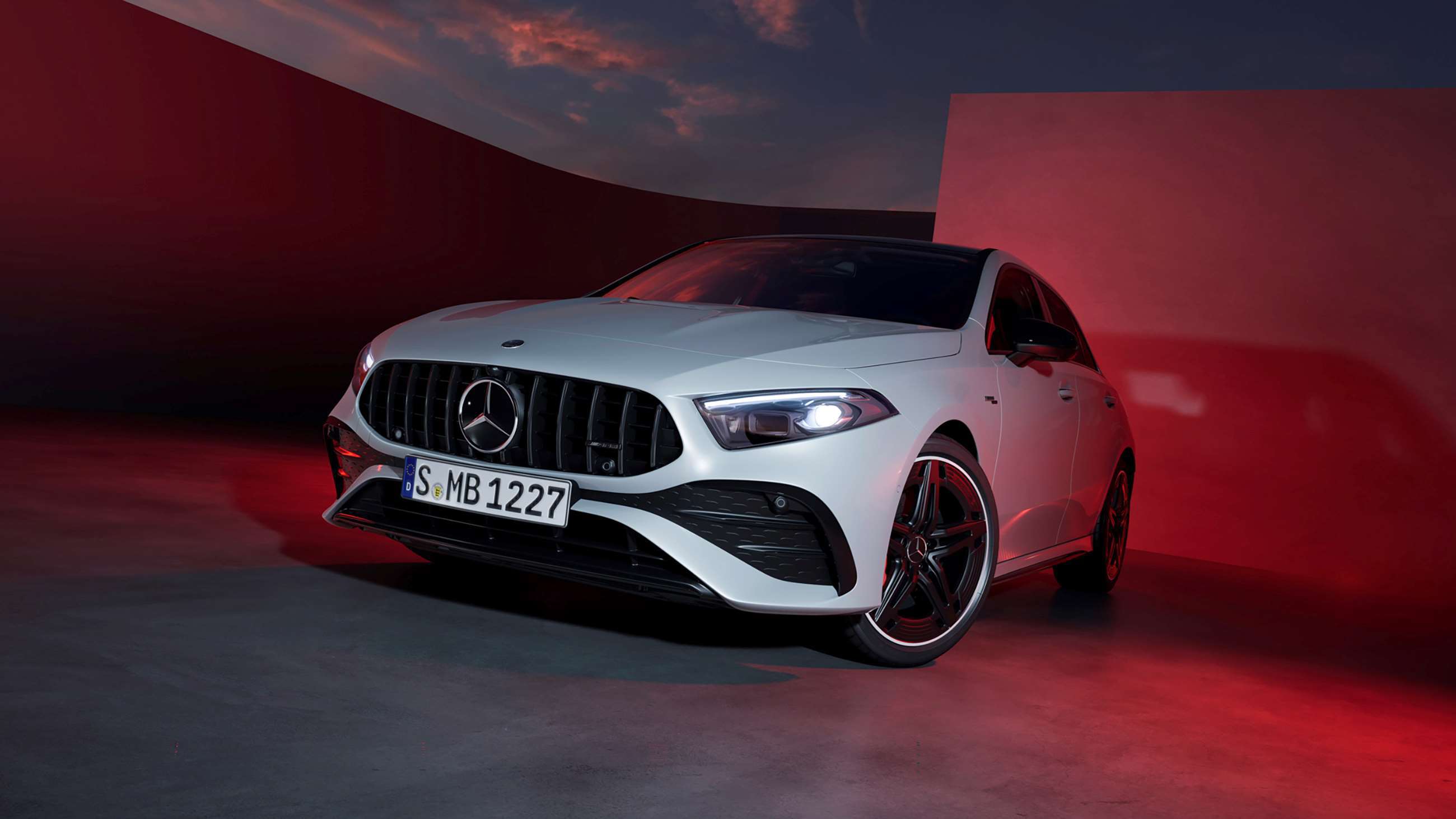 The new Mercedes-AMG A45 has the same power for more money | GRR
