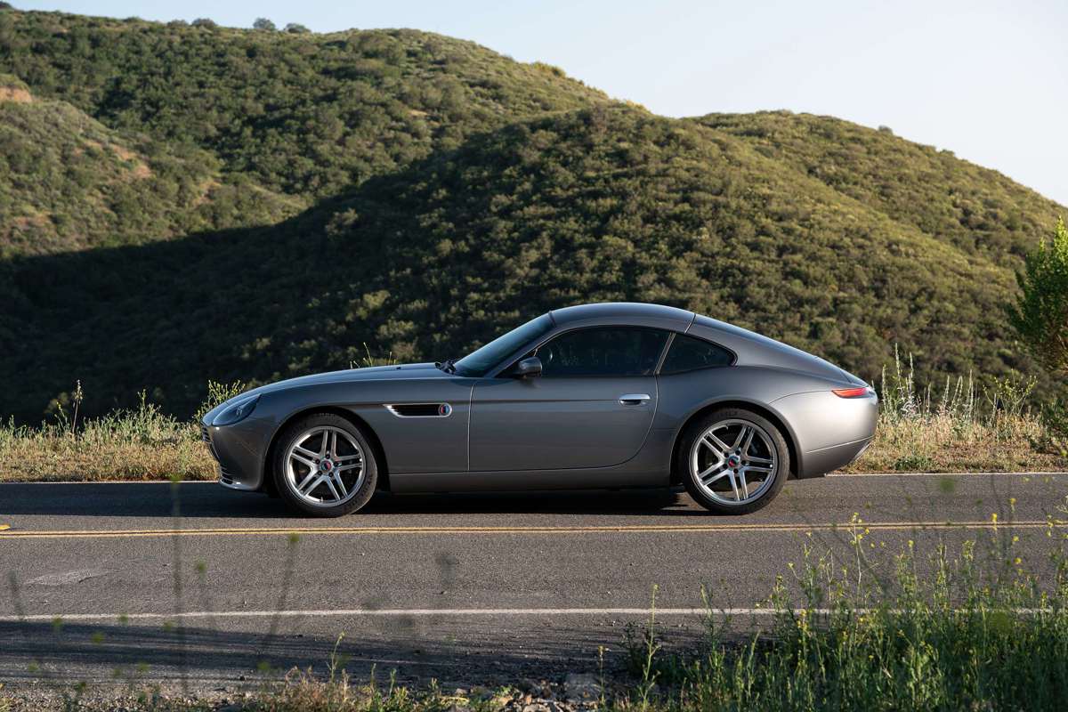 Sleek new Oletha S54 is powered by a BMW straight-six | GRR