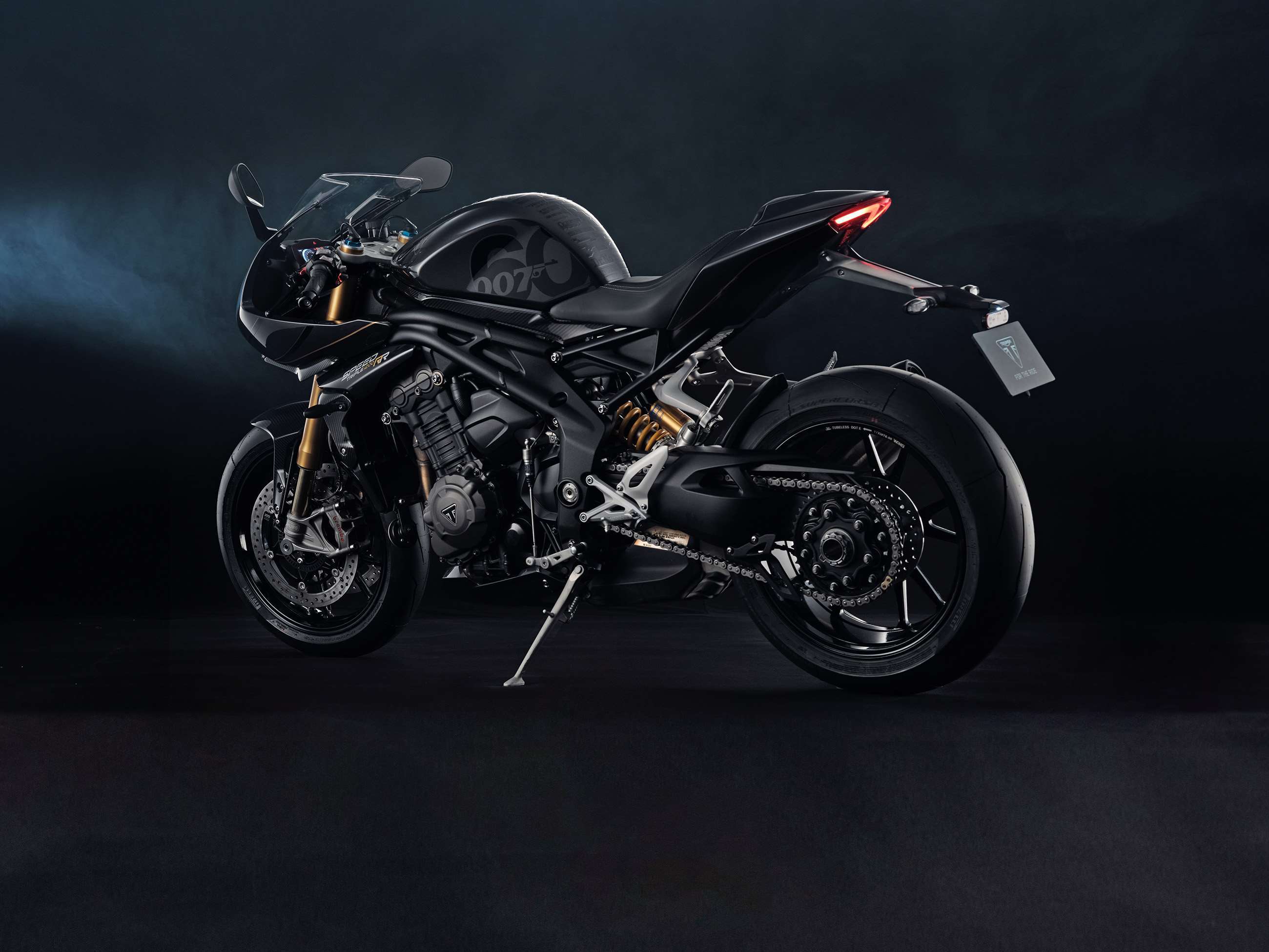 Triumph celebrates 60 years of 007 with Bond Edition | GRR