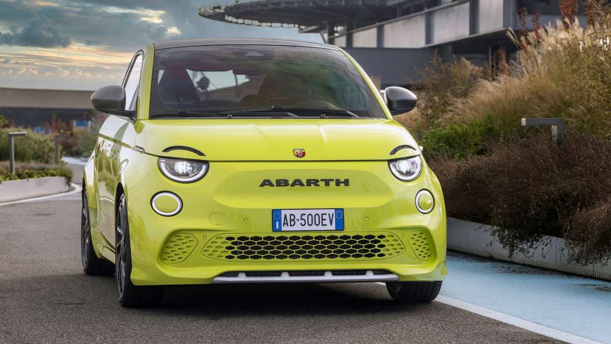 The all-electric Abarth 500e is here | GRR