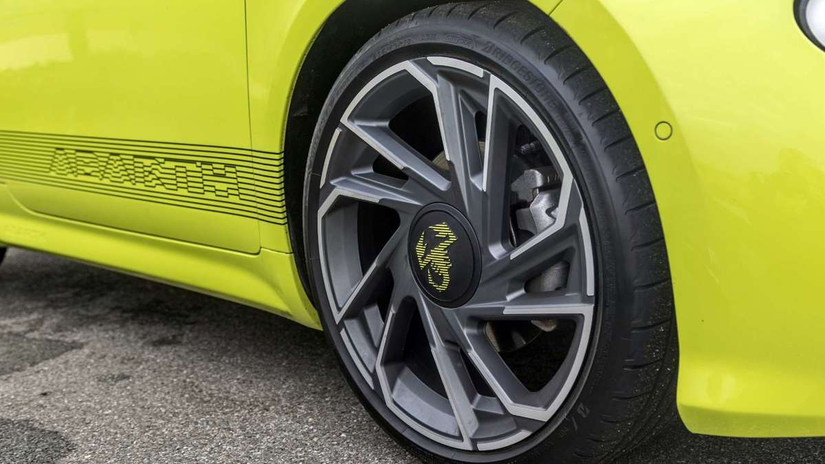 The all-electric Abarth 500e is here | GRR