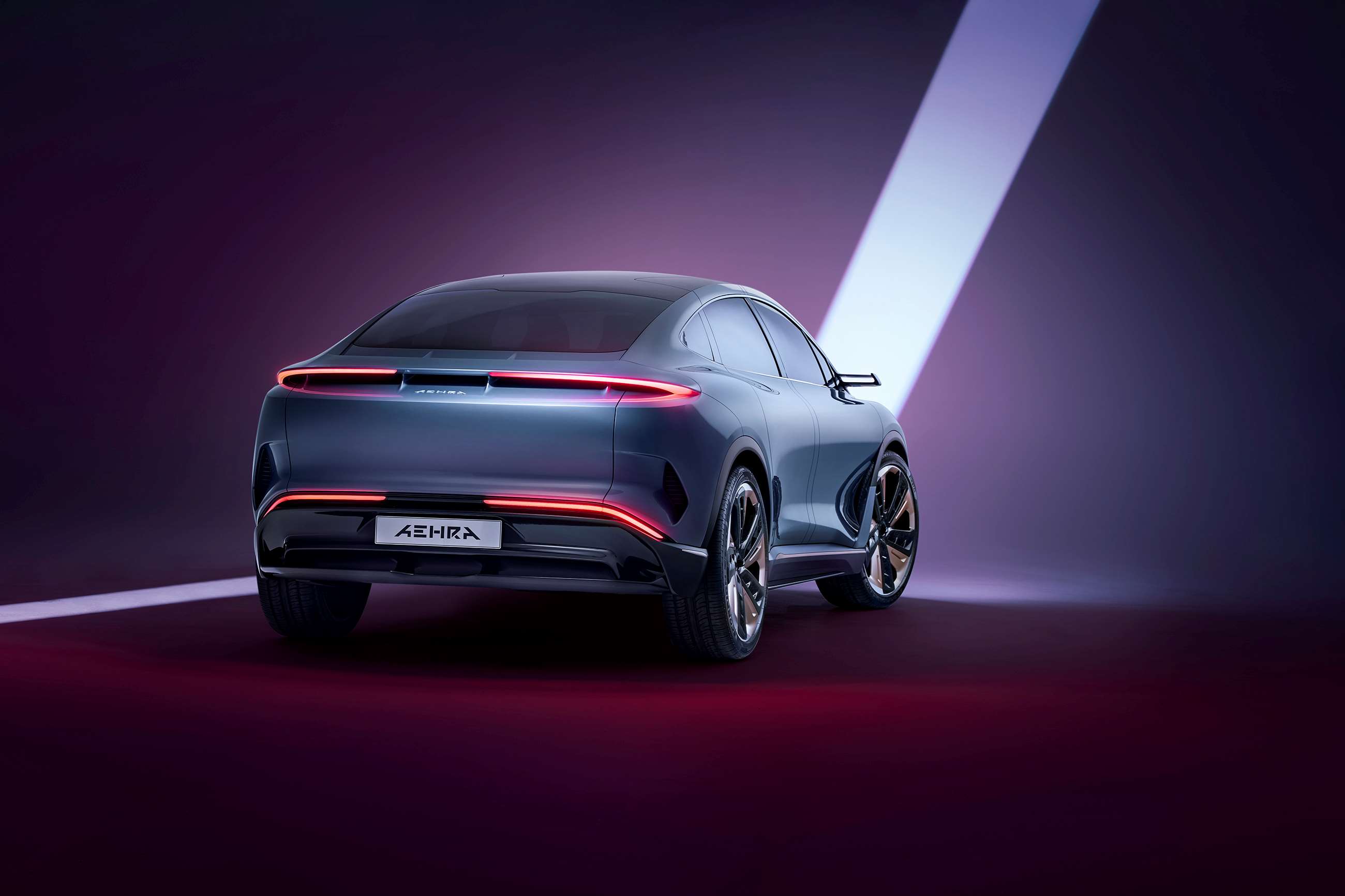 Aehra’s stunning carbon-tubbed all-electric SUV revealed | GRR