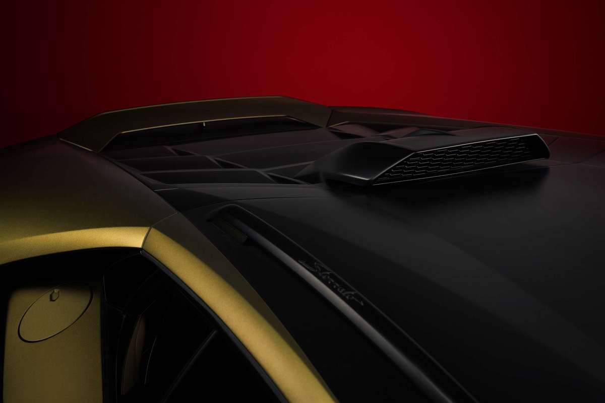 Lamborghini Huracan Sterrato is the ultimate off-road supercar | GRR