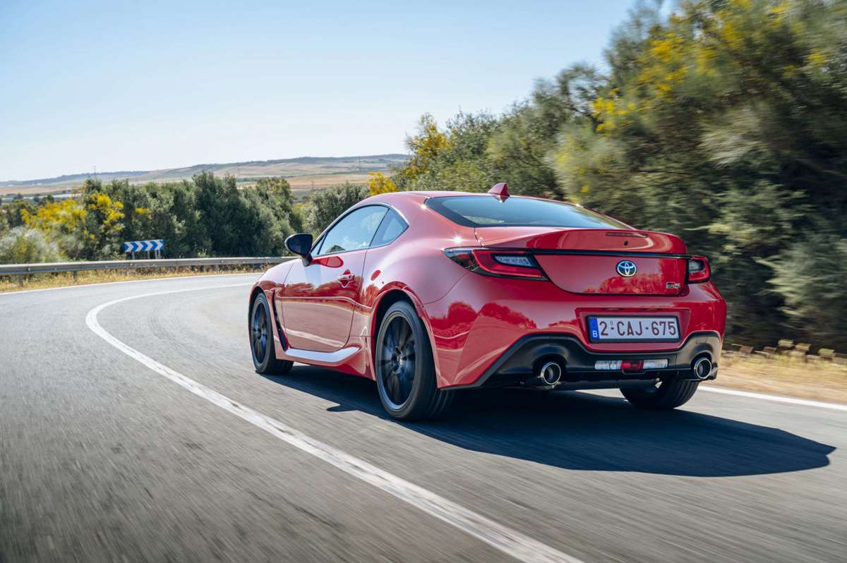 The Toyota GR86 is what all sportscars should be | GRR