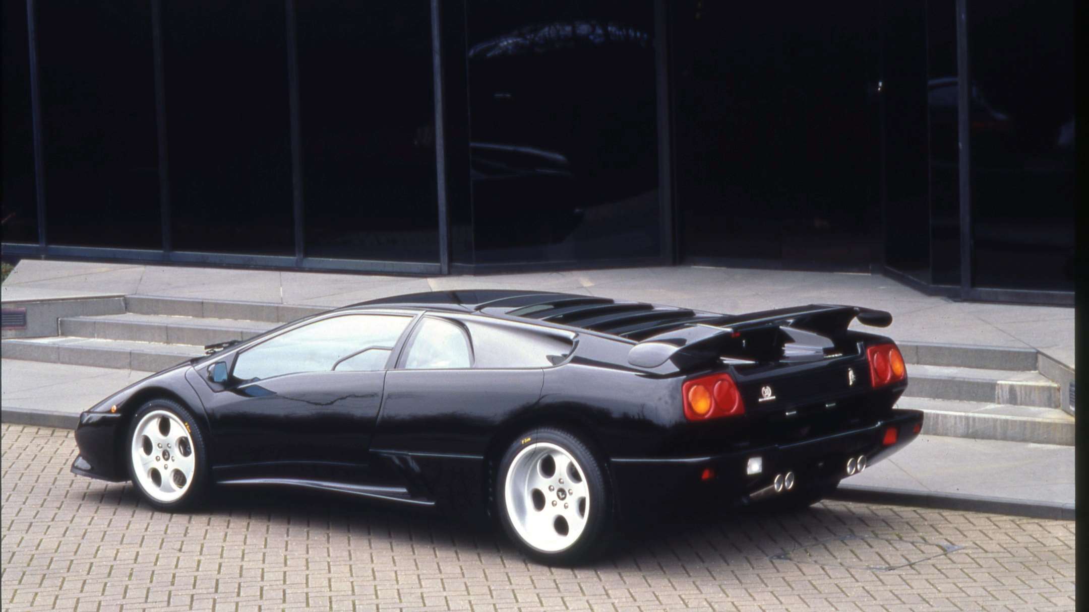 The 24 best Italian supercars (List) | GRR