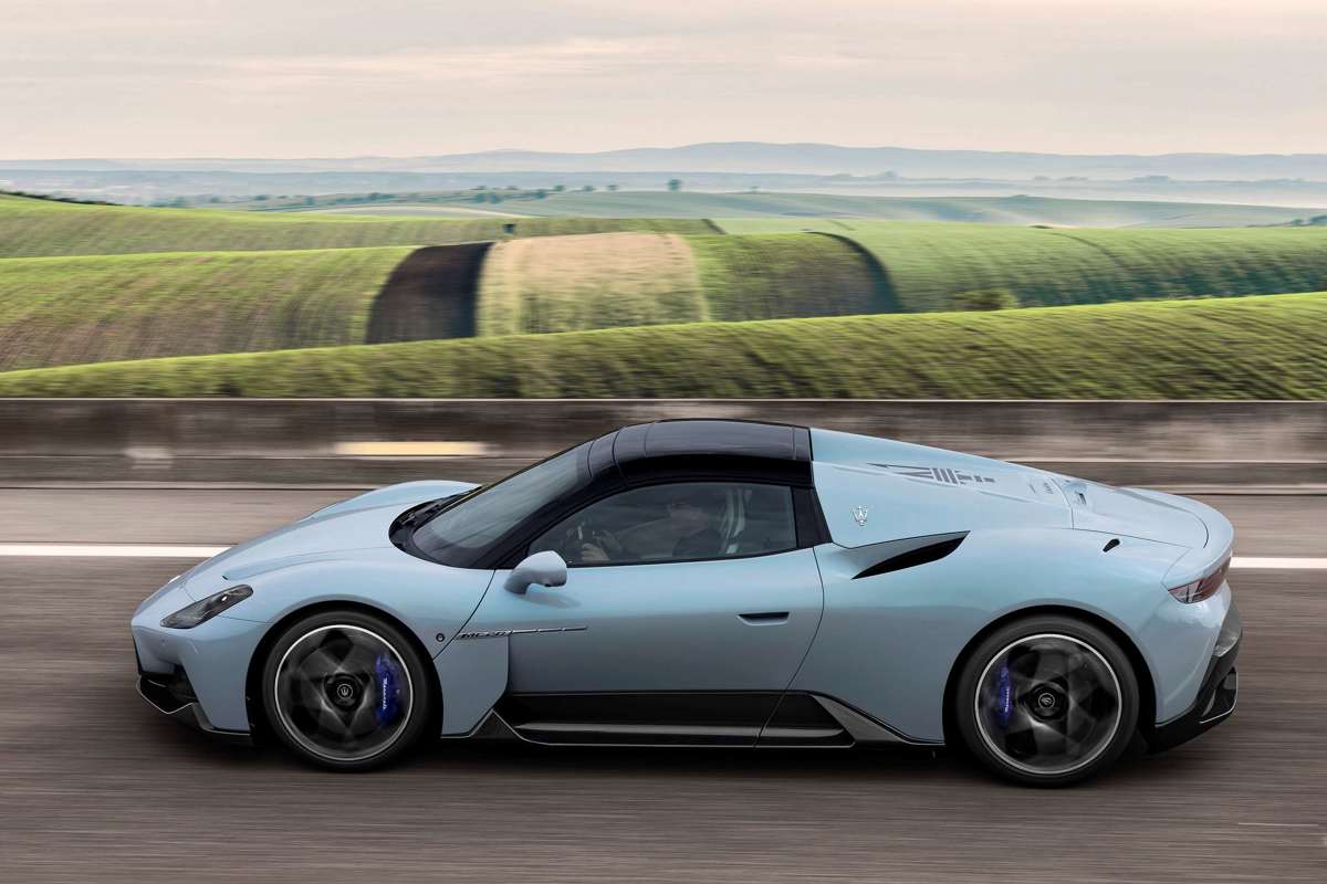 Maserati reveals 201mph MC20 Cielo roadster | GRR