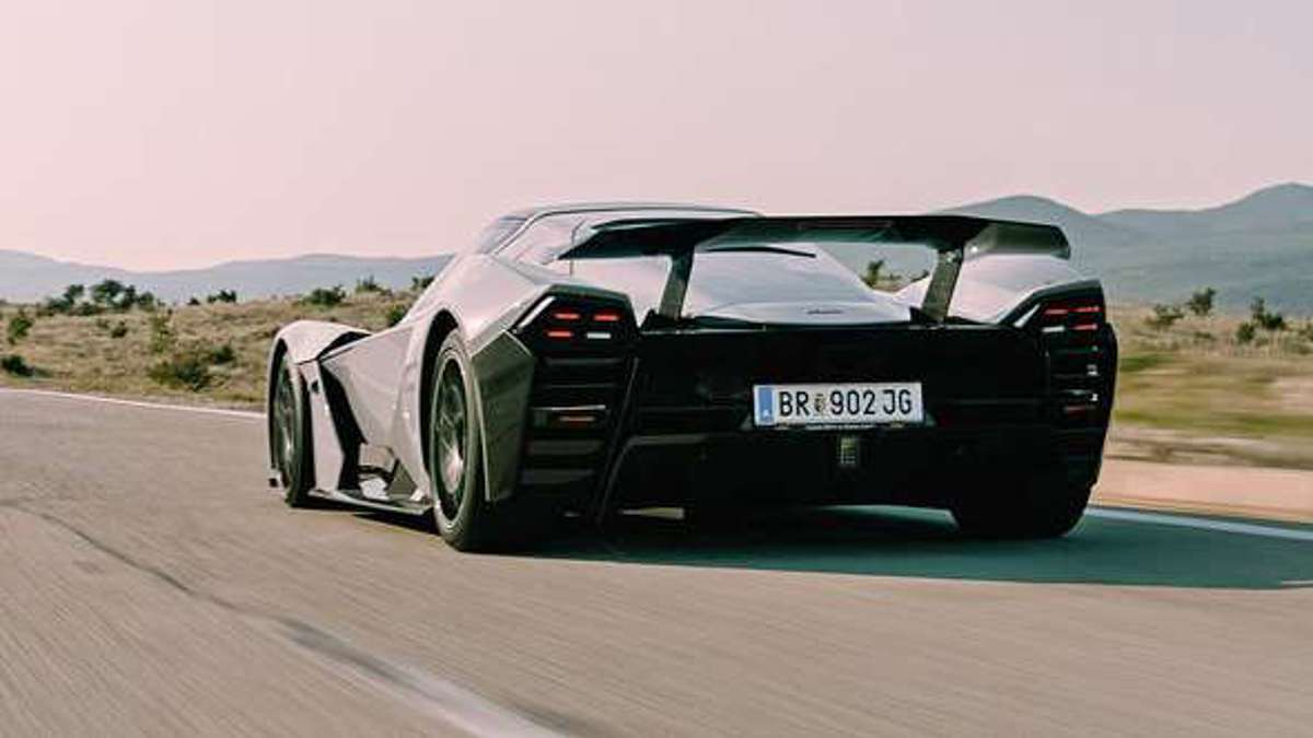 KTM X-Bow GT-XR has 500PS and a jet canopy | GRR