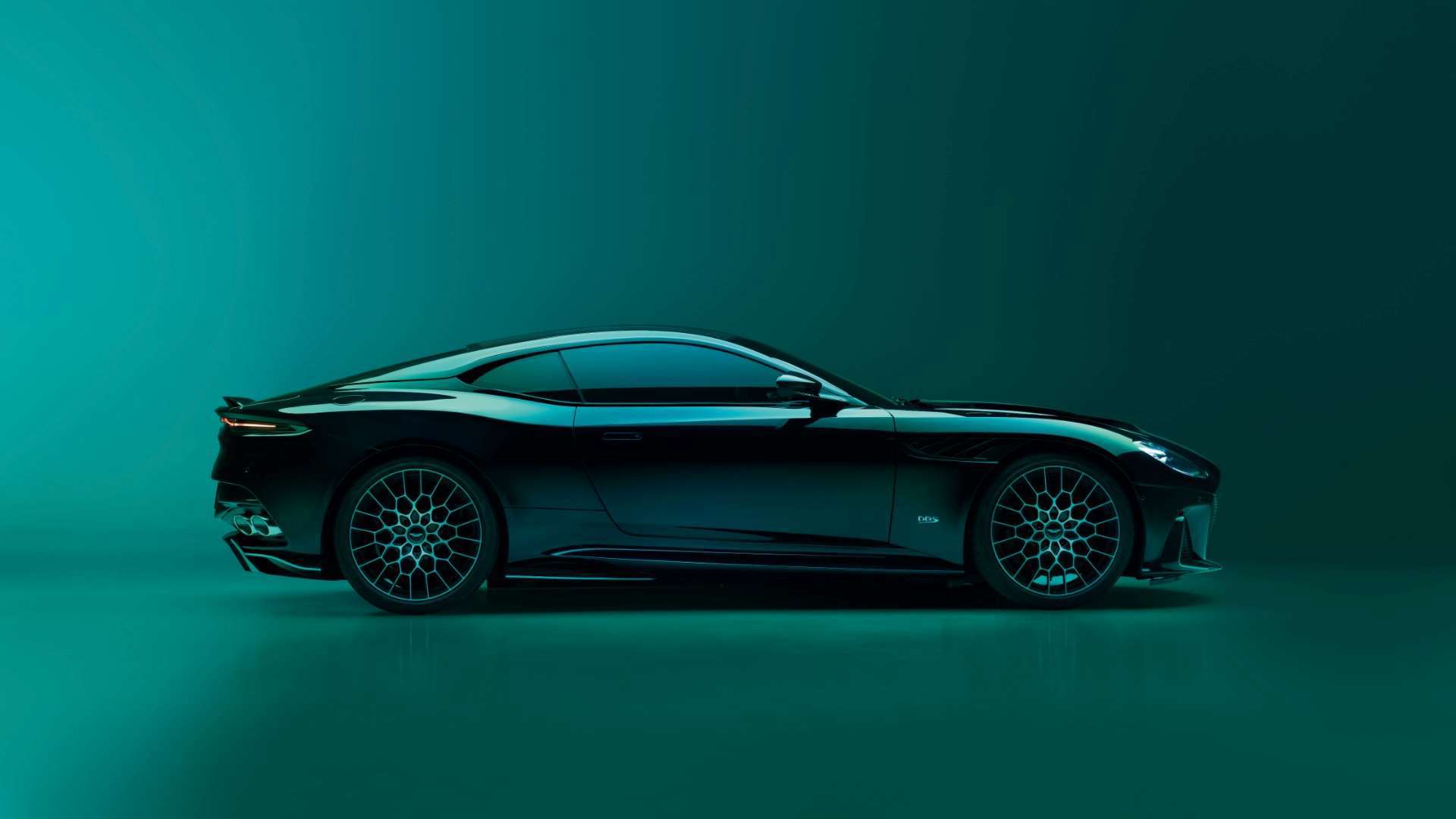 DBS 770 Ultimate waves farewell to Aston's flagship | GRR