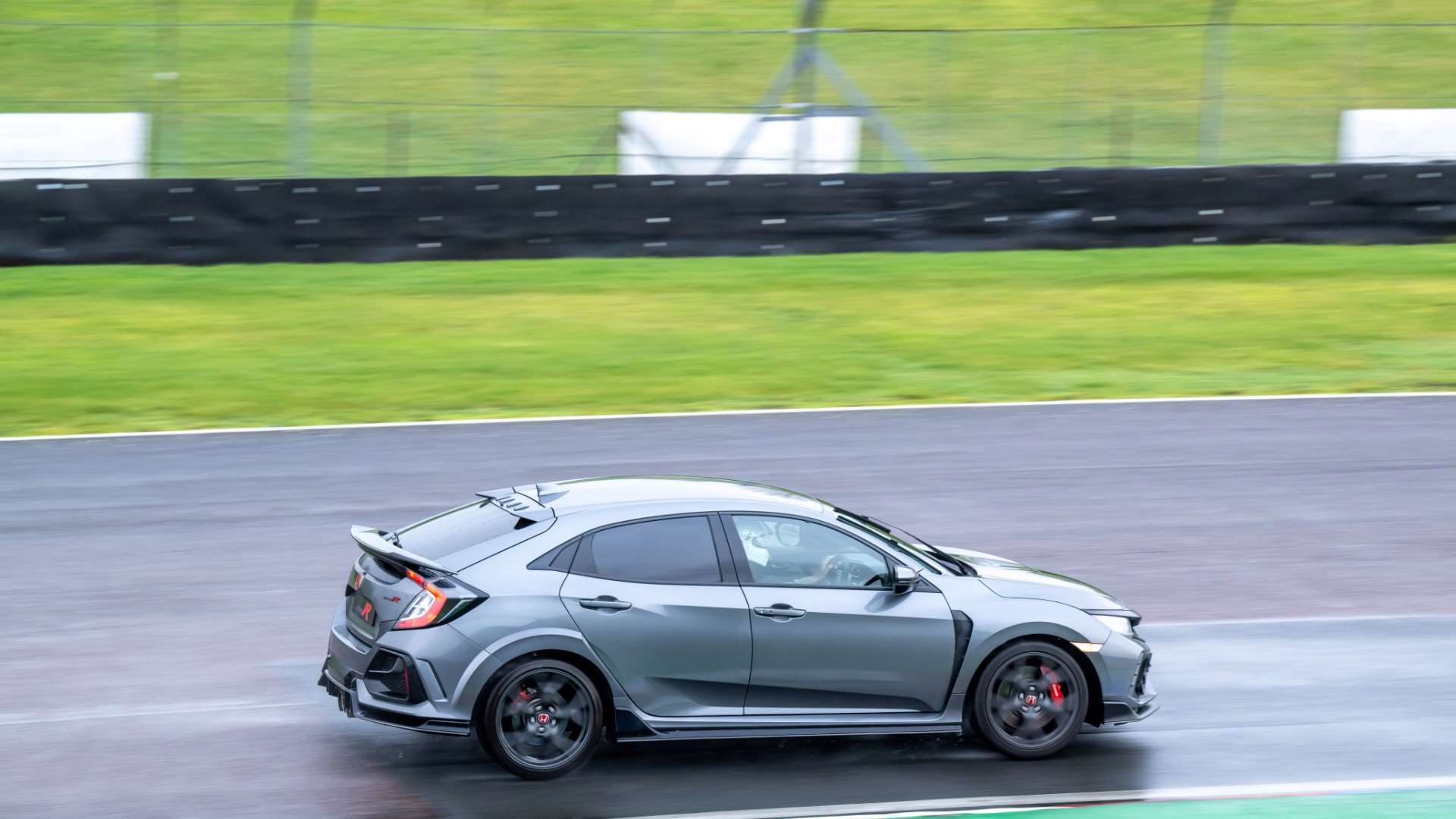 Honda Civic Type R: FL5 vs FK8 | GRR