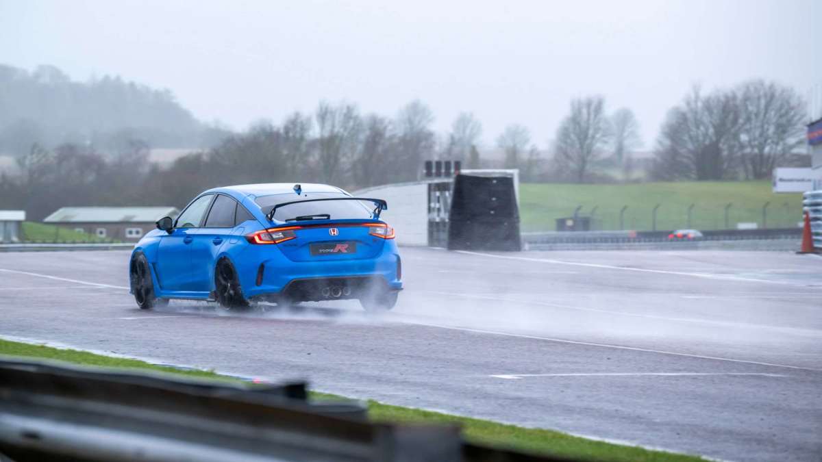 Honda Civic Type R: FL5 vs FK8 | GRR