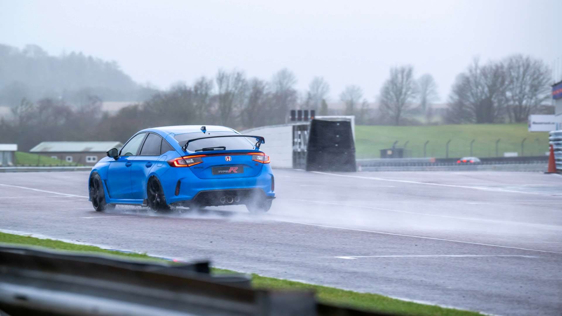 Honda Civic Type R: FL5 vs FK8 | GRR