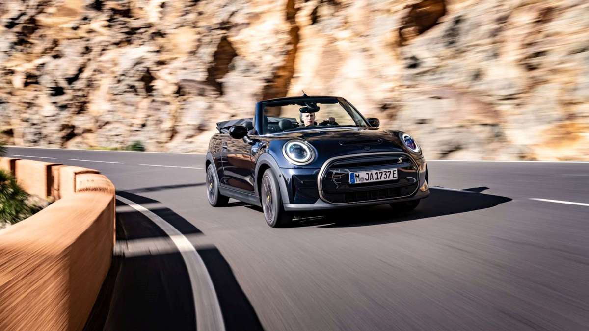 Electric Mini Convertible revealed as £52k limited-edition | GRR