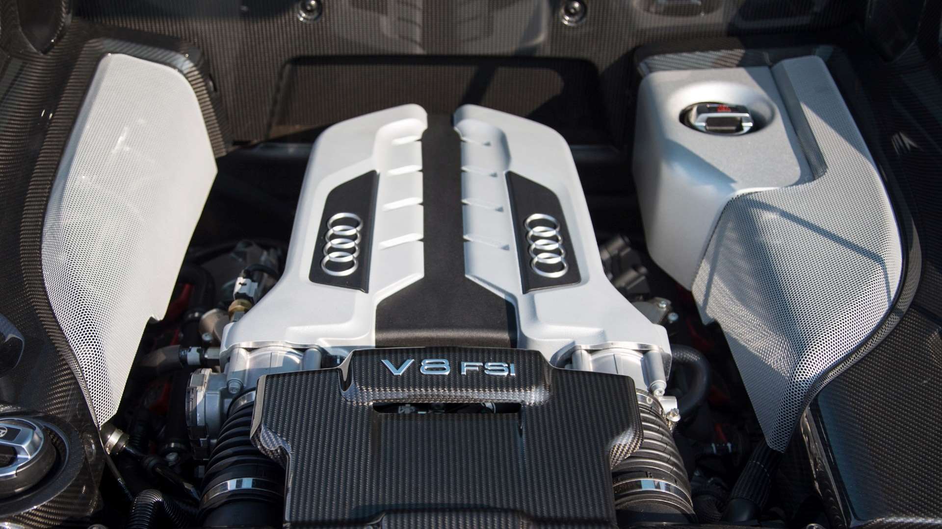 [Video] The best V8 engines | GRR