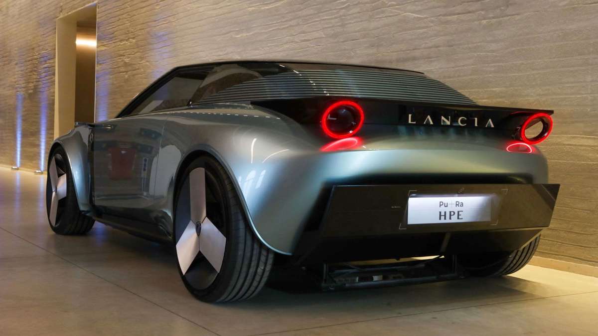 Lancia Pu+Ra HPE concept is a dream Stratos of the future | GRR