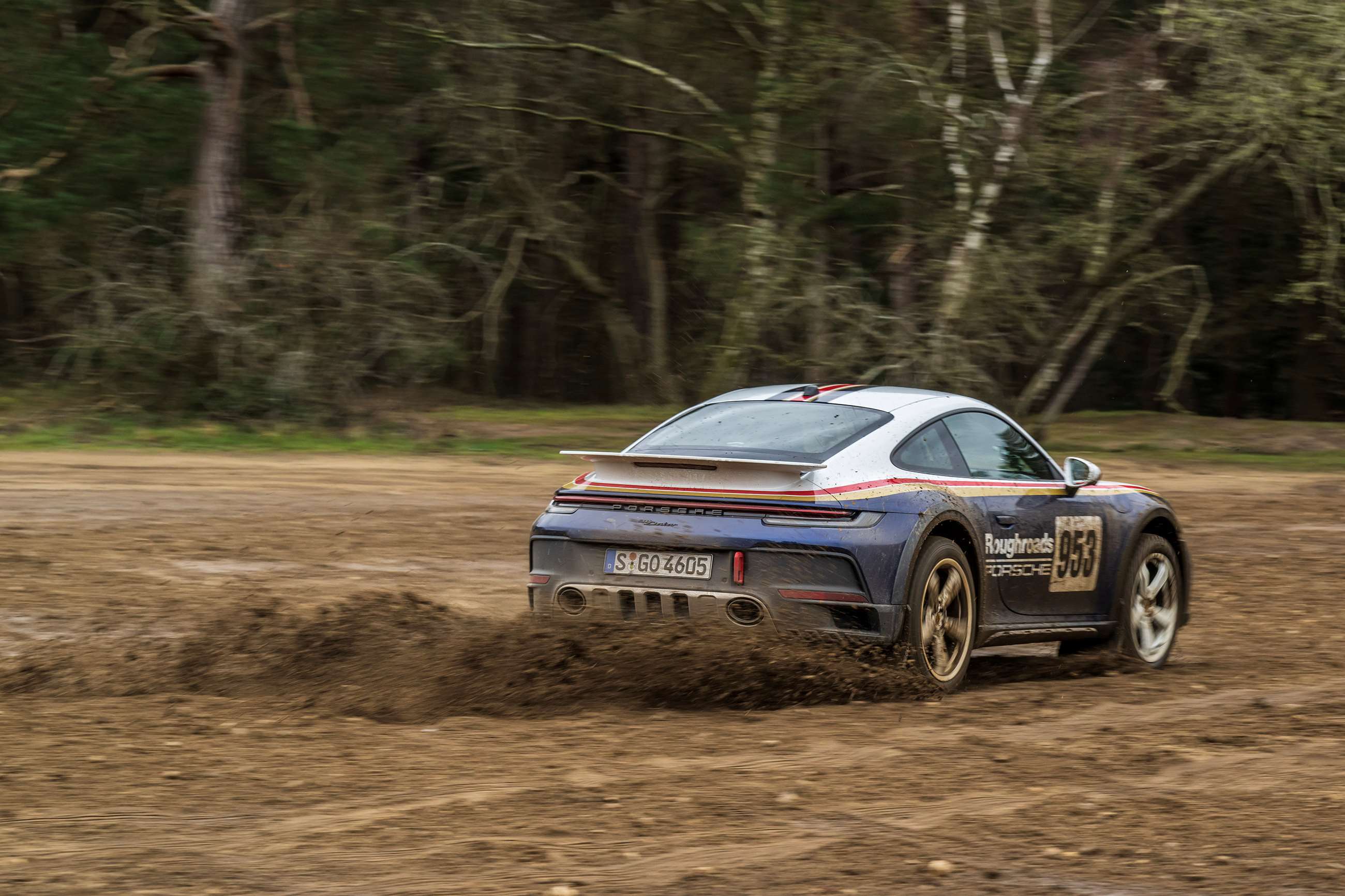 The genius of the Porsche 911 Dakar on the road | GRR