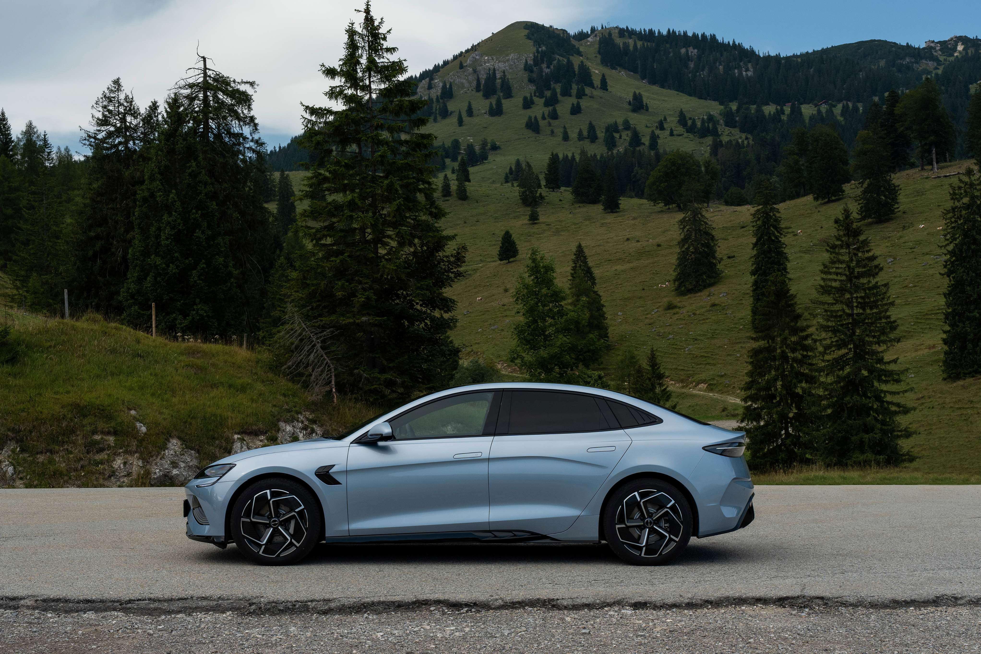 The BYD Seal is a 530PS streamlined rival to the Tesla Model 3 | GRR