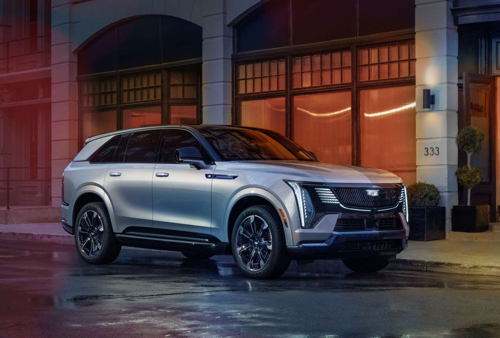 Cadillac Escalade IQ is a monster 760PS EV SUV | GRR