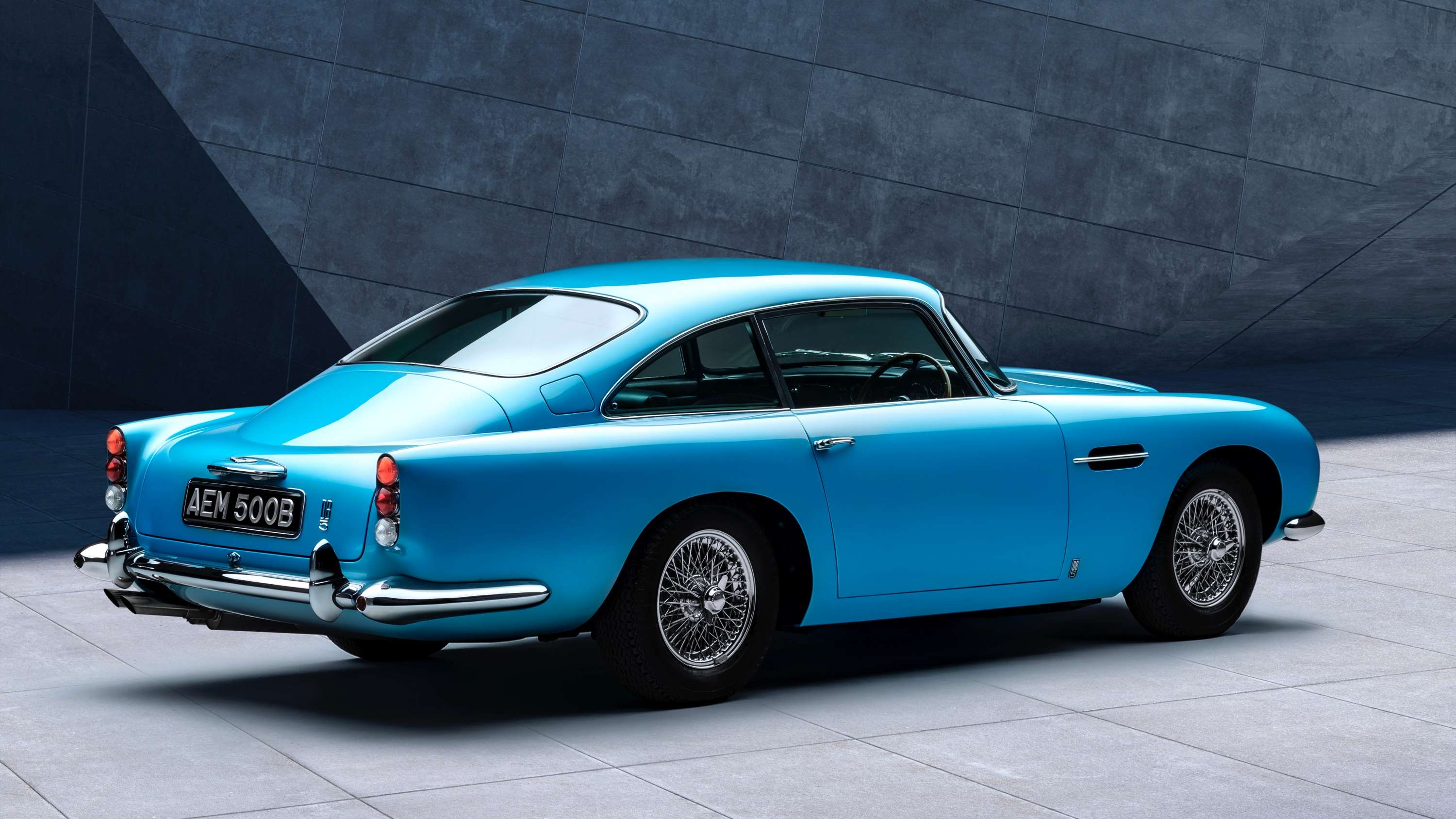 Aston Martin DB5 celebrates 60th anniversary | GRR