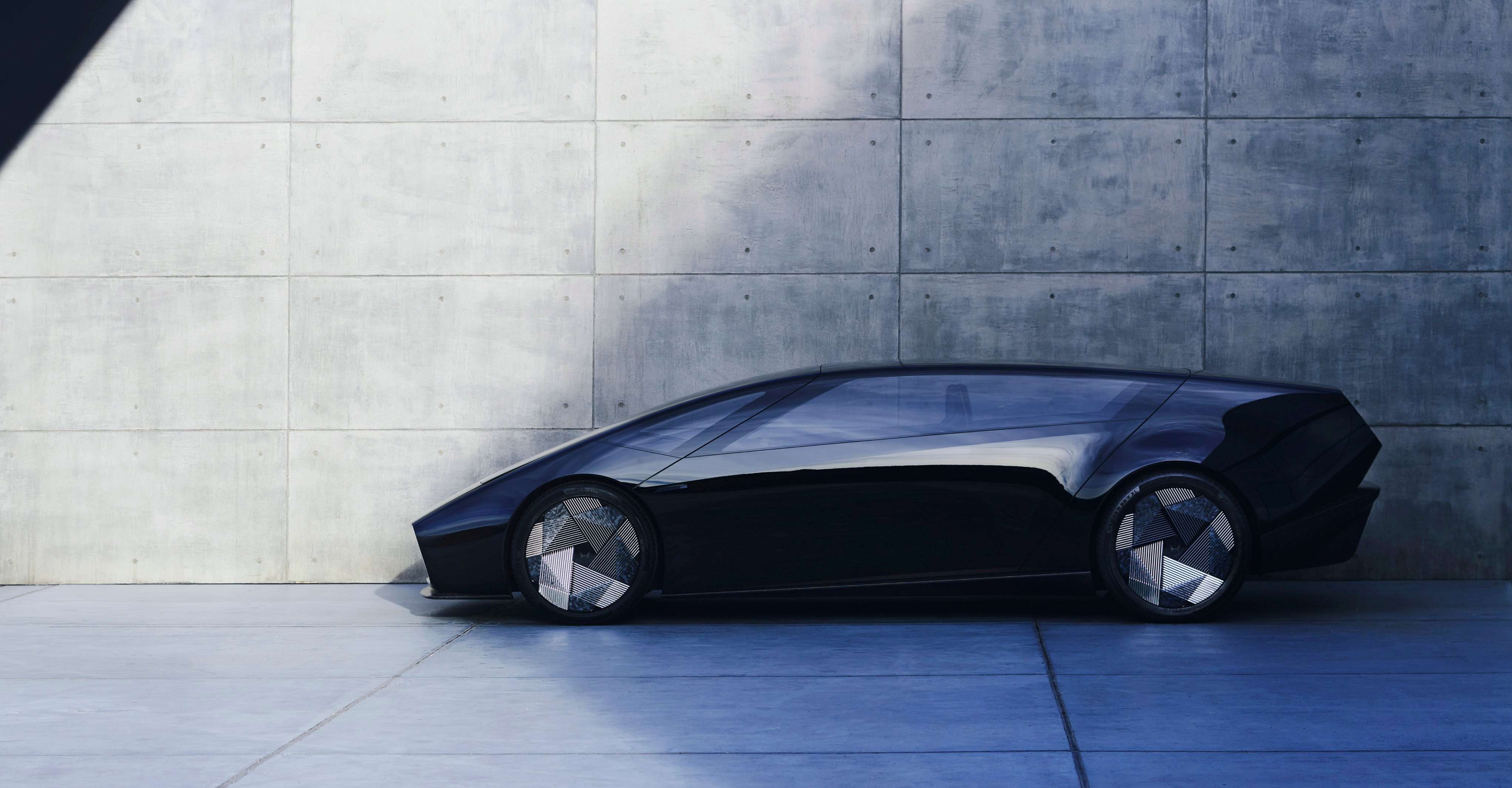 Honda’s EV Saloon envisions 2050 at CES | GRR