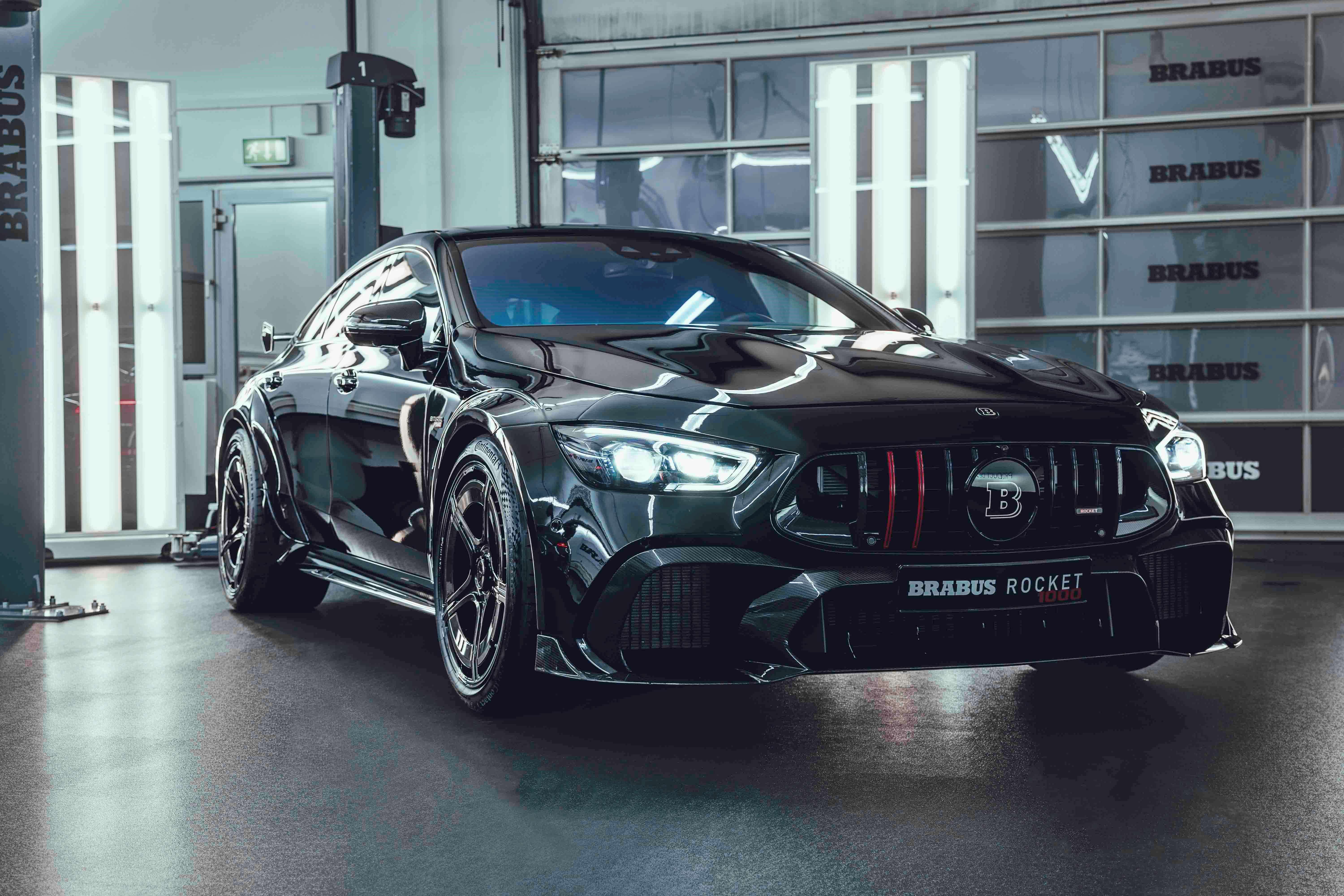 Rocket 1000 is the most powerful Brabus ever | GRR