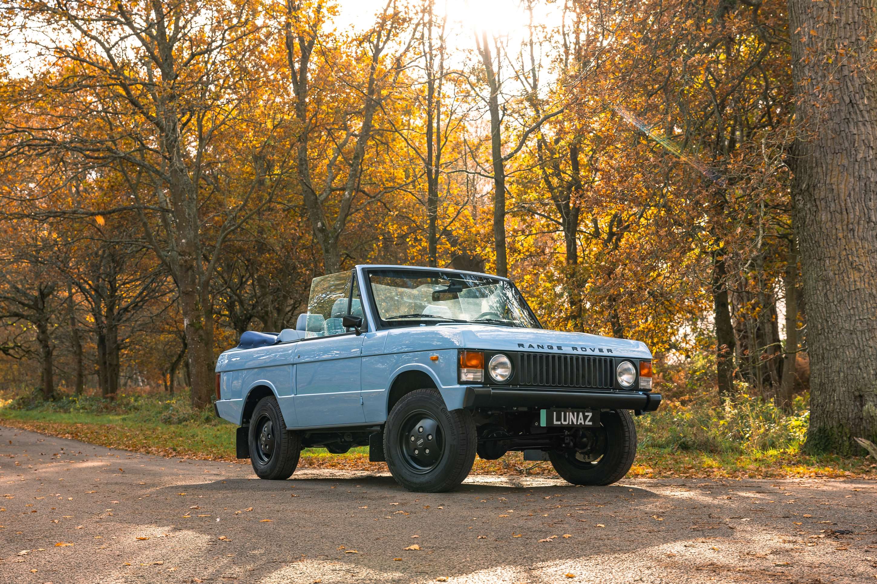 Classic Range Rover Safari gets Lunaz EV treatment