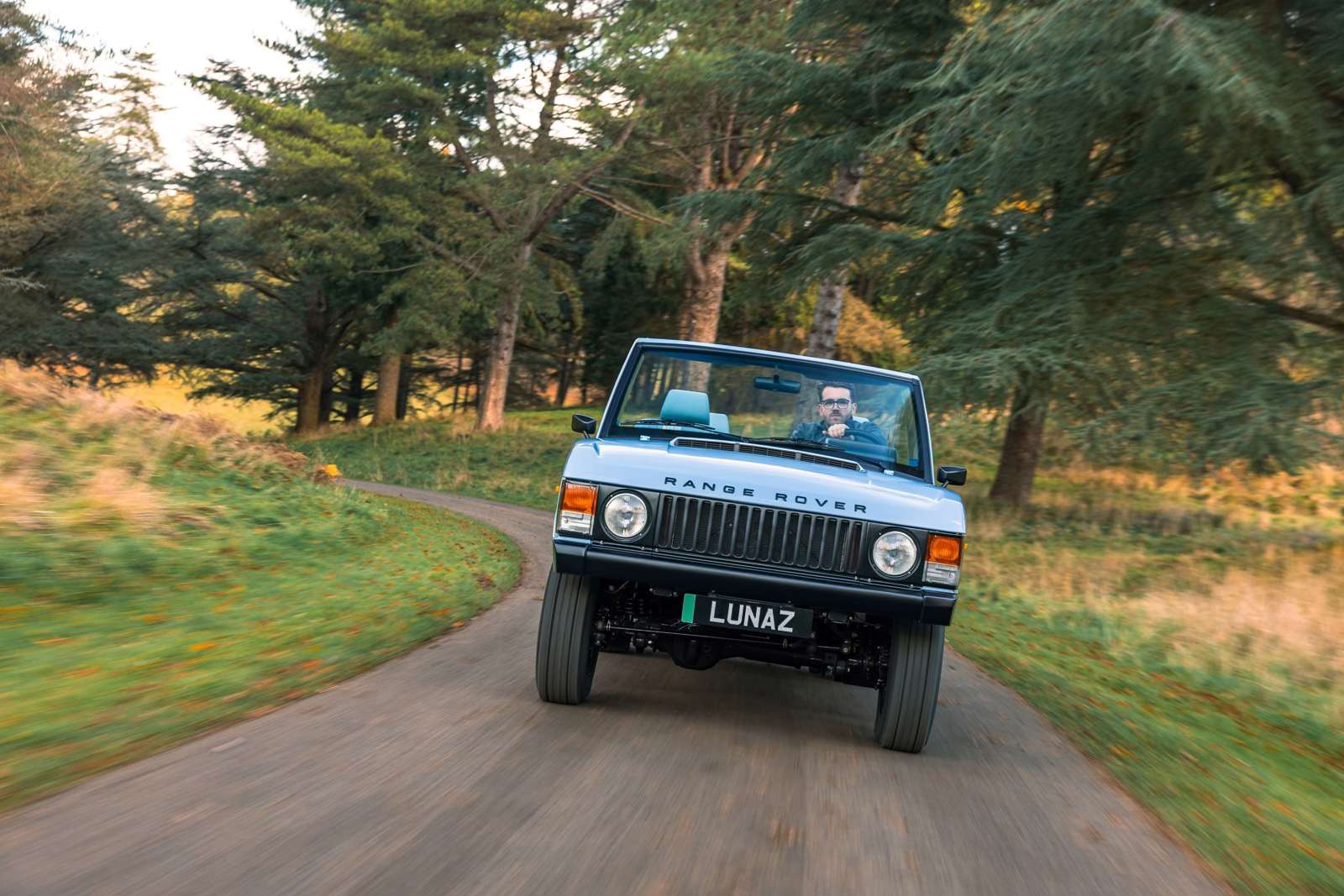 Classic Range Rover Safari gets Lunaz EV treatment