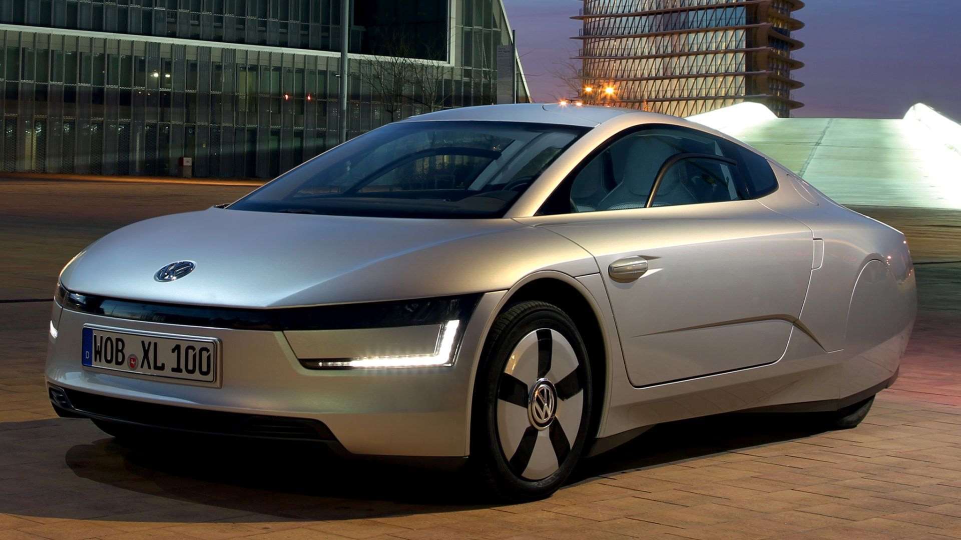 The 11 biggest motoring white elephants | GRR