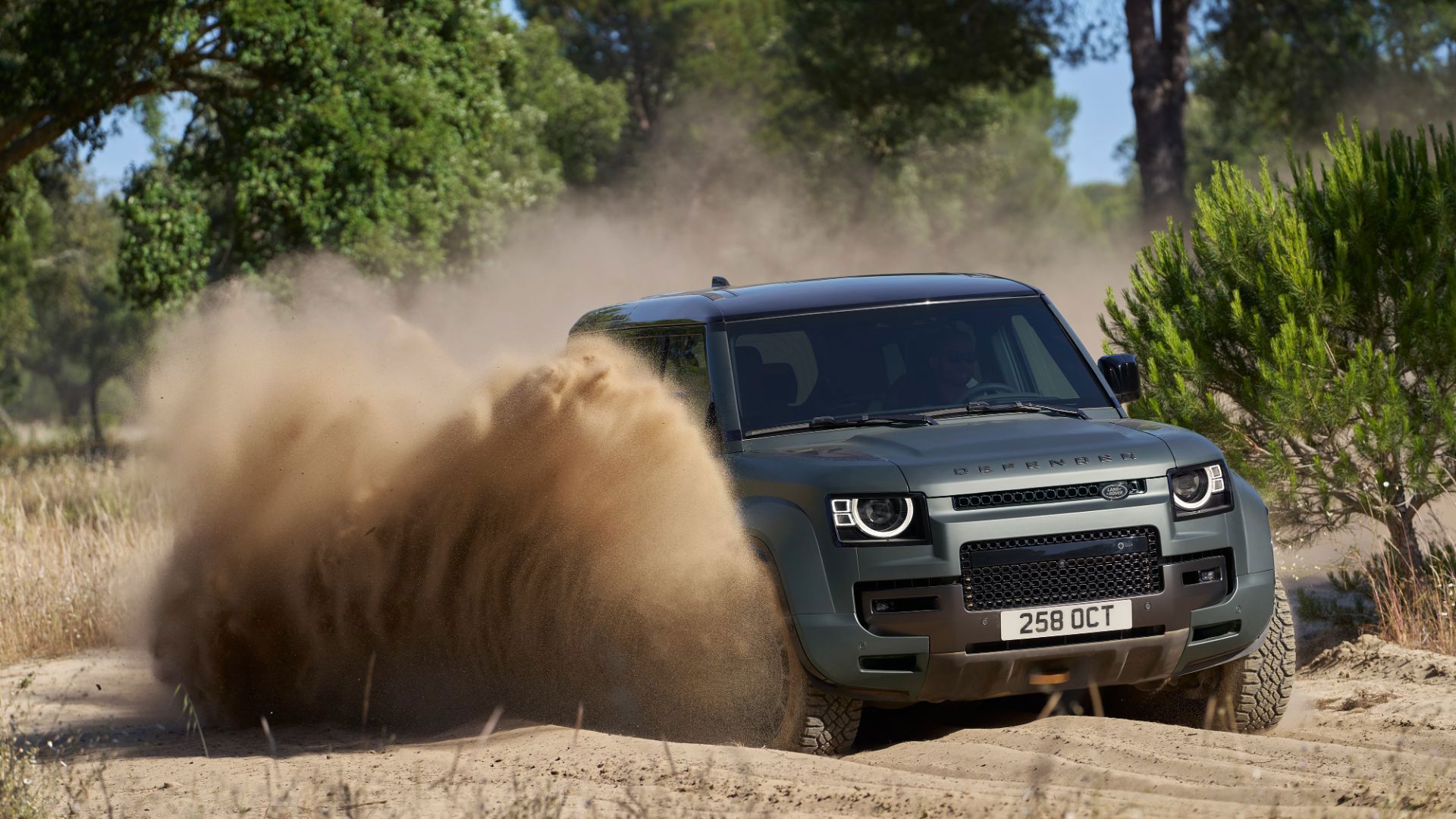 2025 Land Rover Defender OCTA: price, specs, and release date | GRR