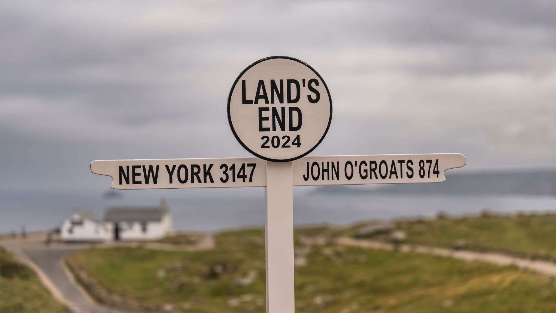 World first: Driving 1,000 miles from Land's End to John o' Groats on ...