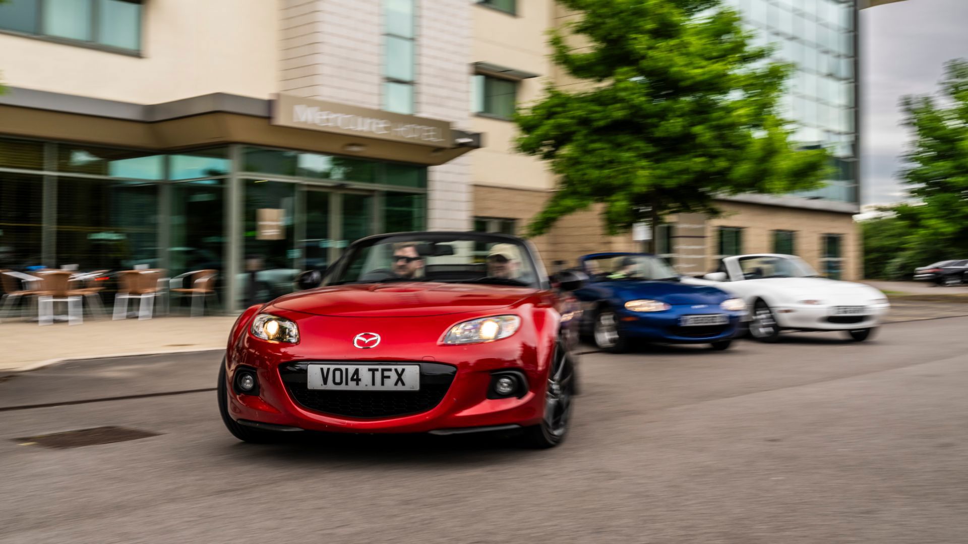 World first: Driving 1,000 miles from Land's End to John o' Groats on ...