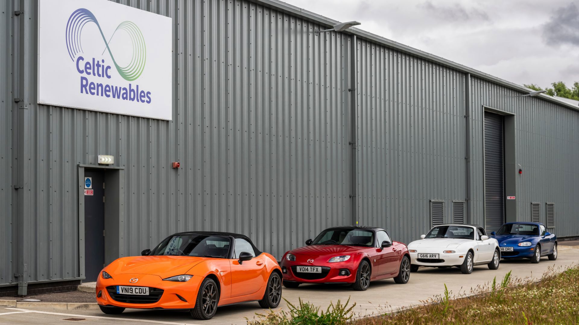 World first: Driving 1,000 miles from Land's End to John o' Groats on ...