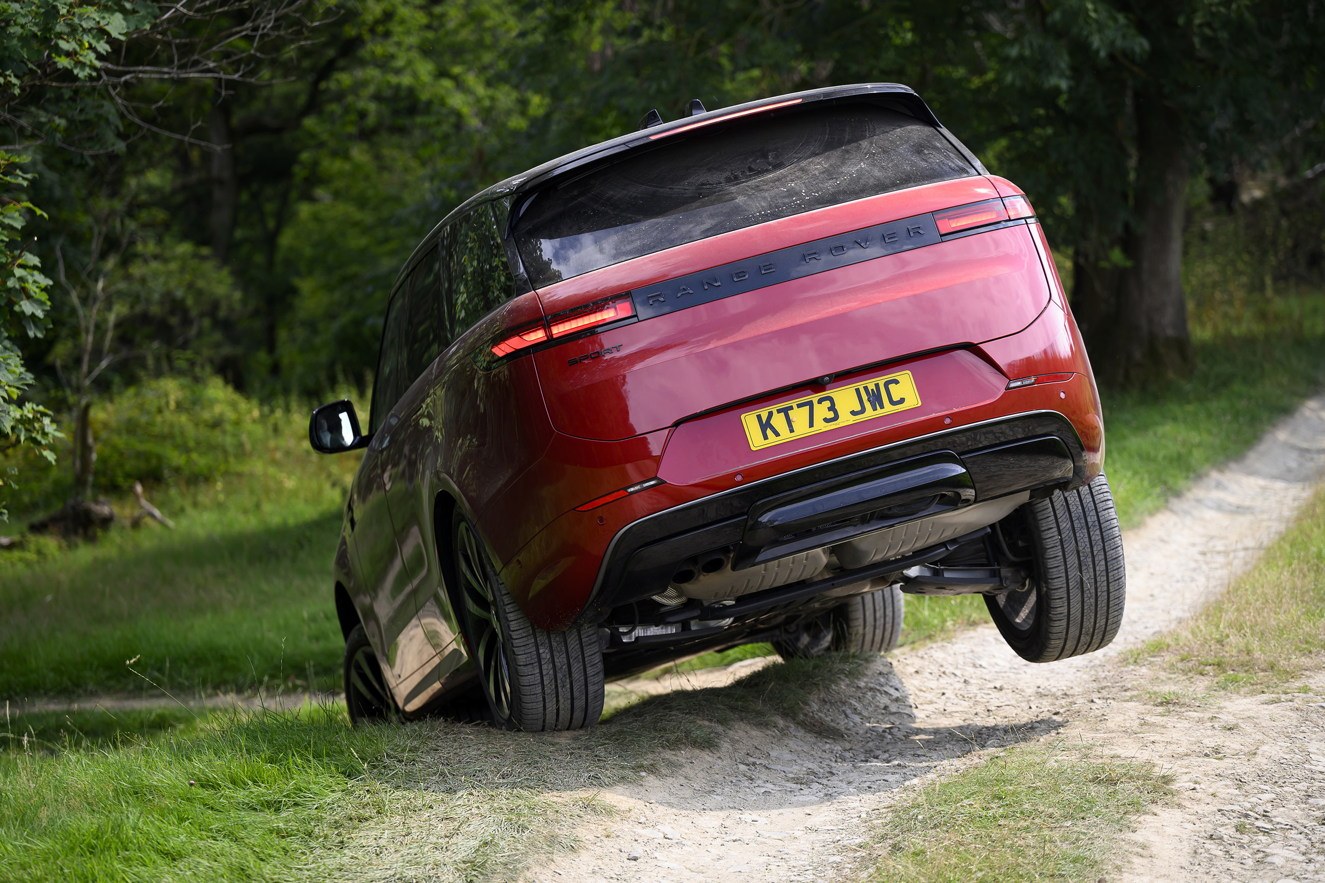 JLR’s new off-roading tech is an absolute game-changer | GRR