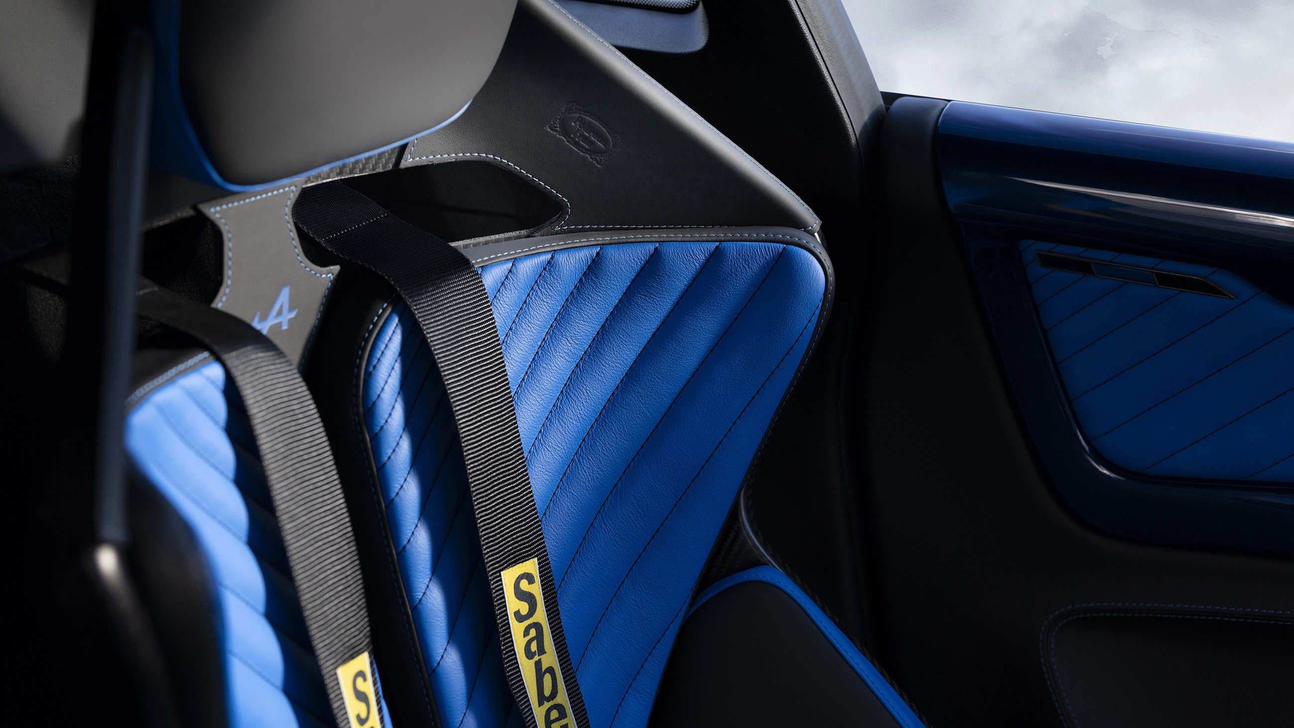 Alpine A110 R Ultime pushes the A110 further than ever | GRR