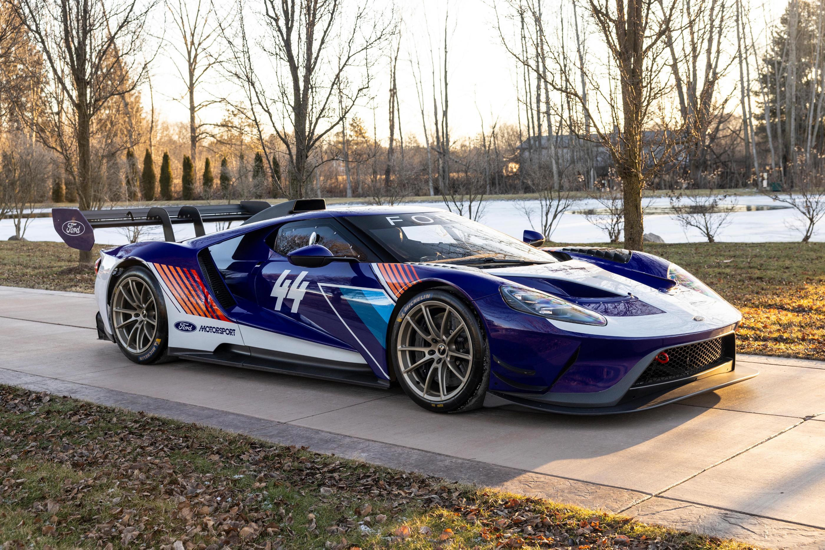 Singer and Bugatti top seven figures in Miami | GRR