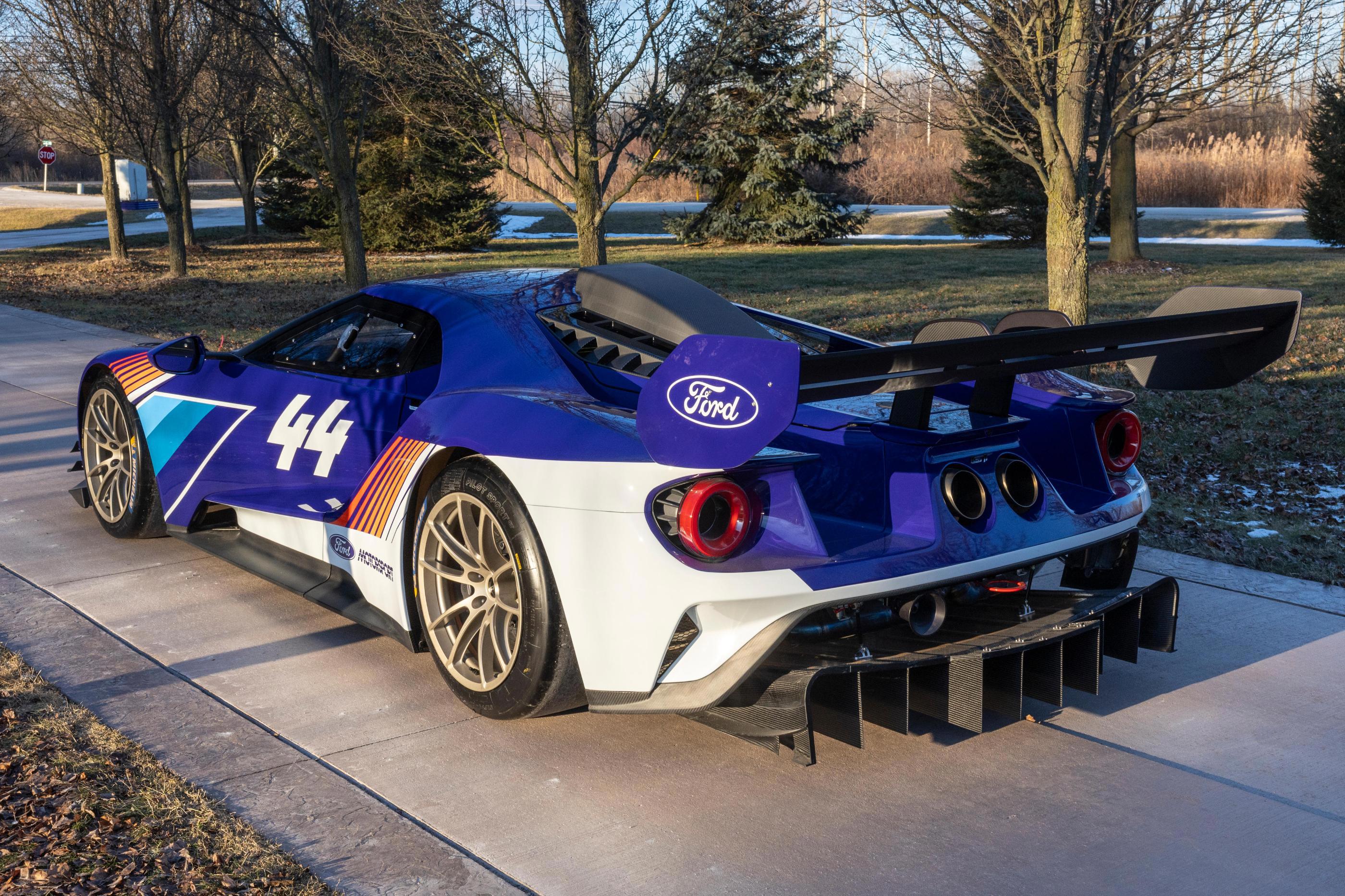 Singer and Bugatti top seven figures in Miami | GRR