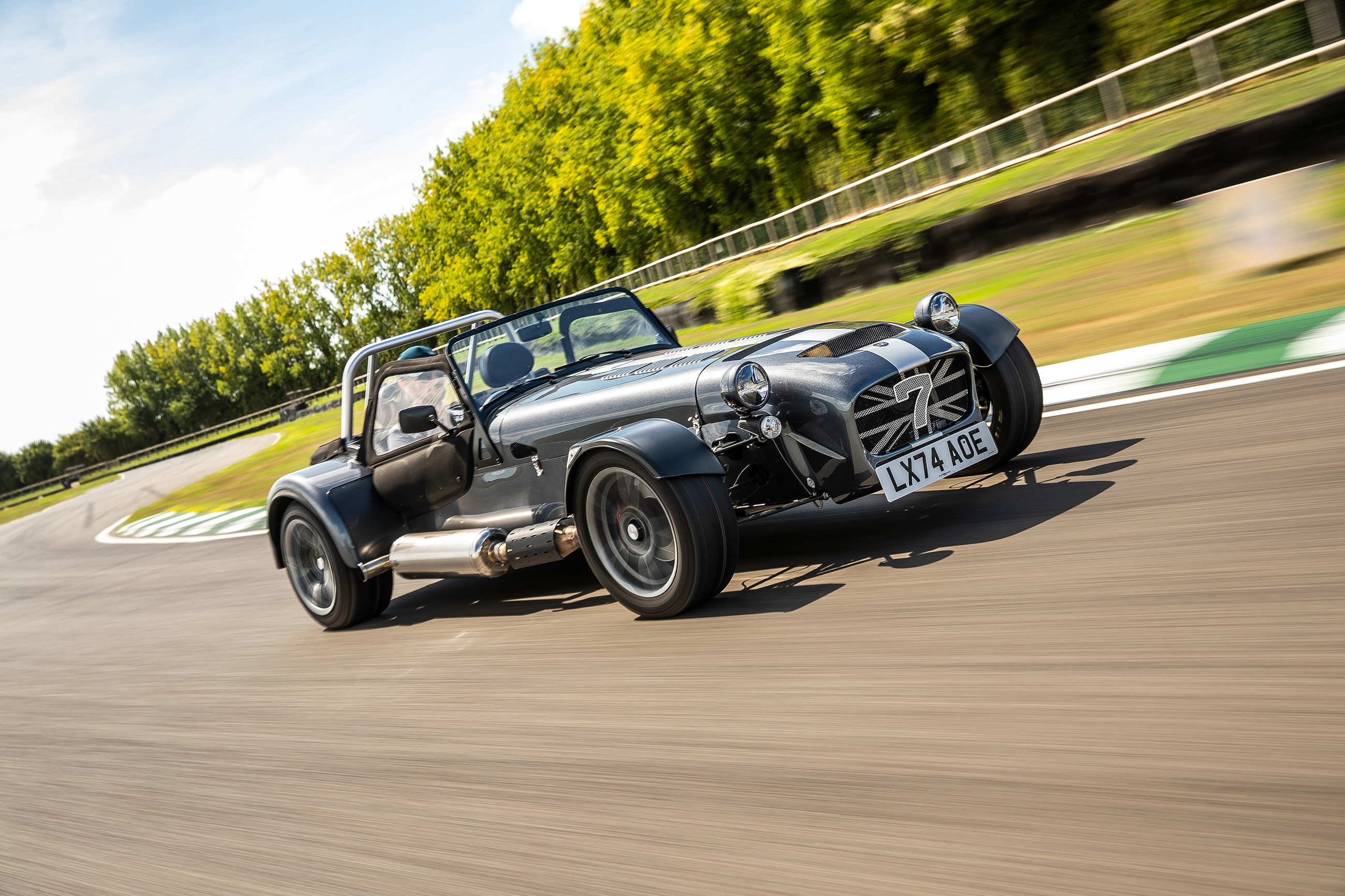 Caterham says farewell to the 485 with Final Edition | GRR