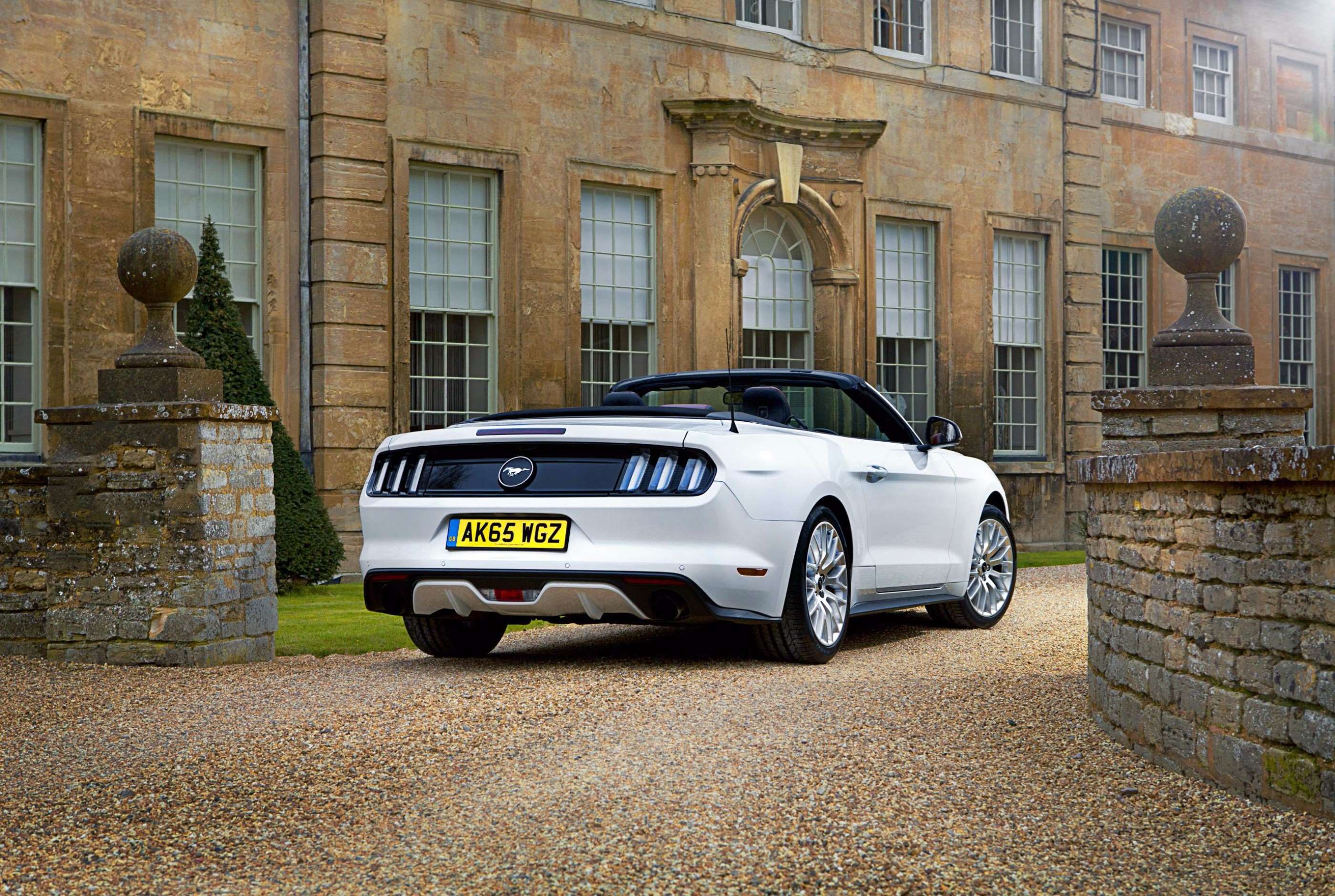 The Goodwood Test: Ford Mustang Convertible