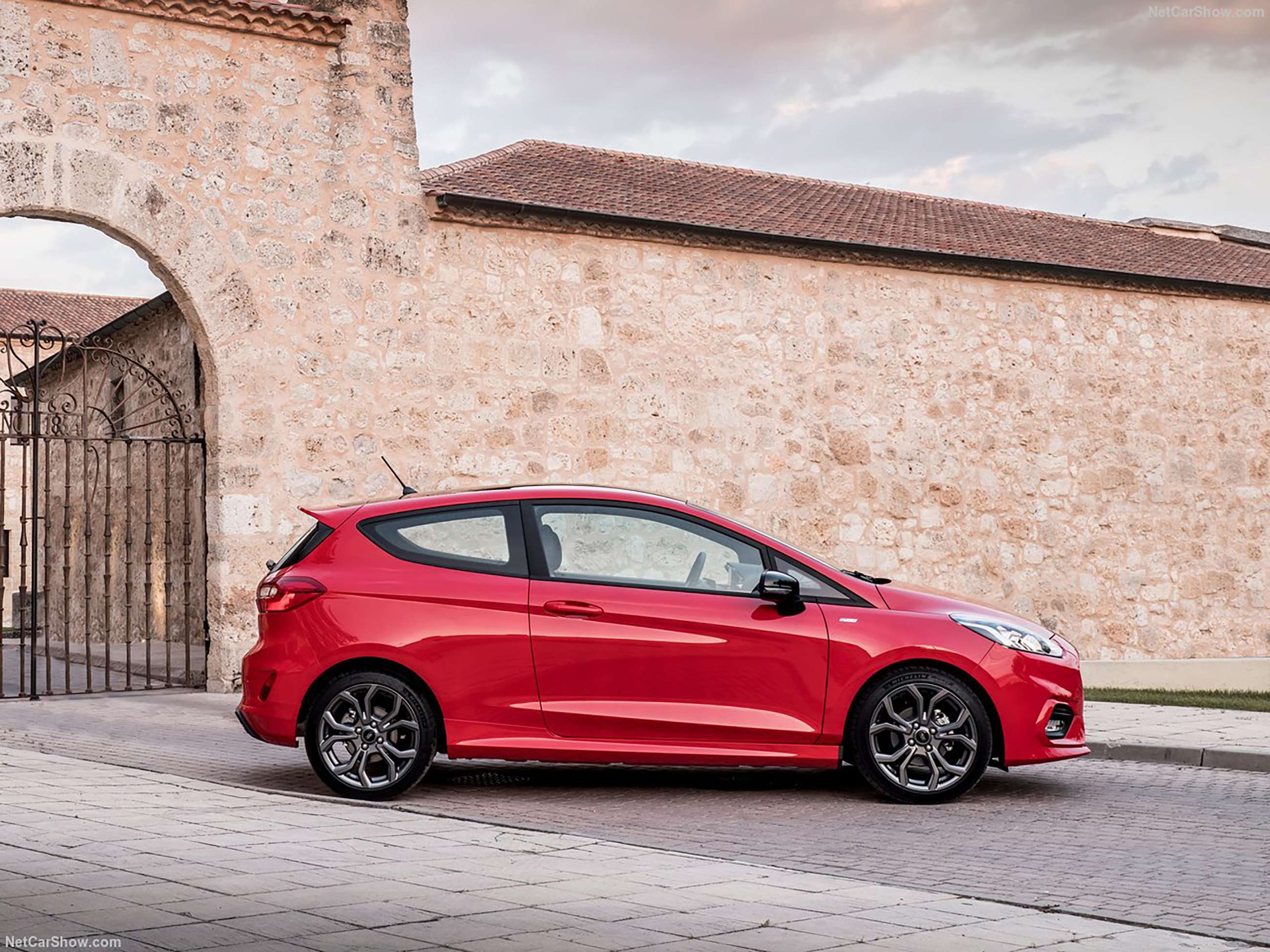 Ford Fiesta St Red
